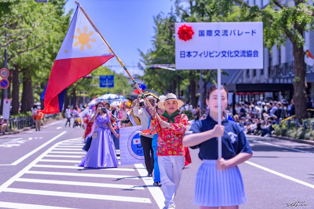 Philippine National Dress Shines at the 72nd Yokohama International ...